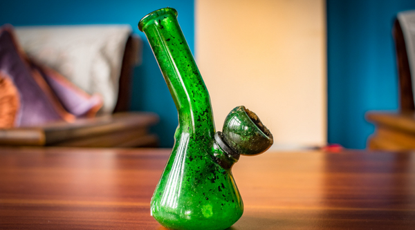 How to Fix a Broken Bong: Repair Tips for a Damaged Bong